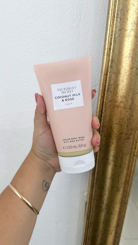 Body Wash Coconut milk Victoria Secret - Shop In Usa